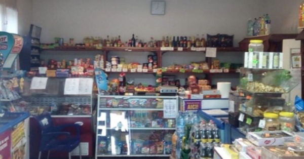 Magazin alimentar de vanzare in Zlasti - judetul Hunedoara 556