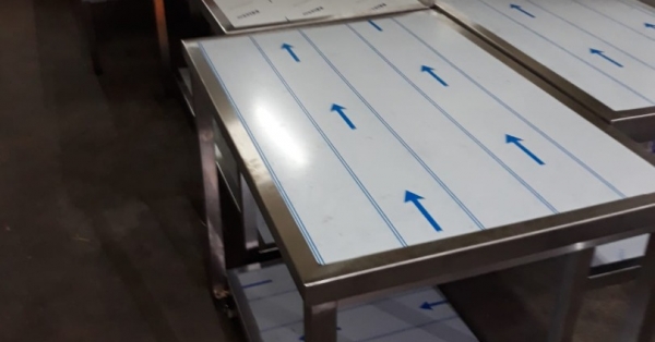 Masa inox de lucru profesionala STOC: - Ofera.ro - ID: 20845